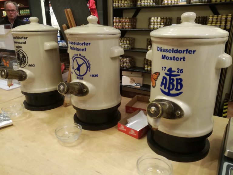 Senf vom Fass zapfen | Düsseldorf entdecken